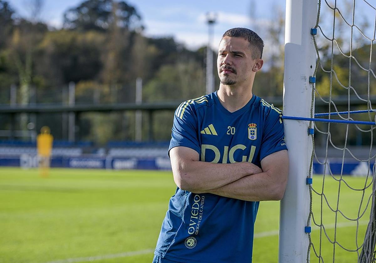 Leander Dendoncker, jugador del Real Oviedo: «Hay que ver cada partido como una oportunidad e ...